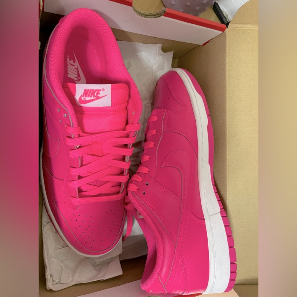 Barbie Pink W Nike Dunk Low - Gem